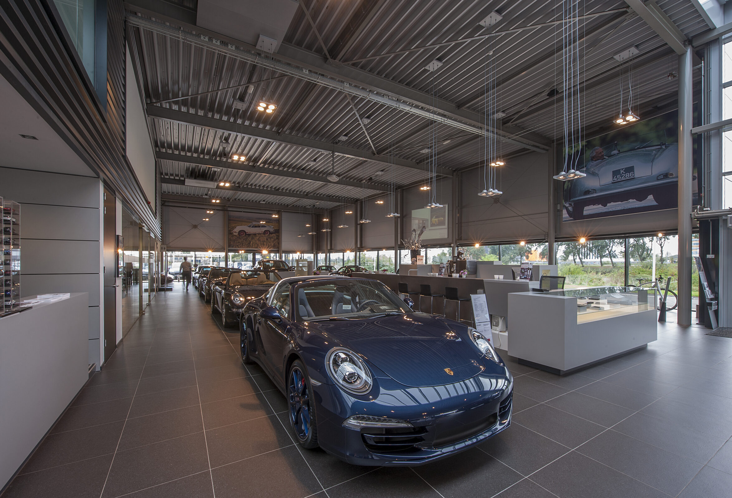 Porsche Centrum - LuxImprove